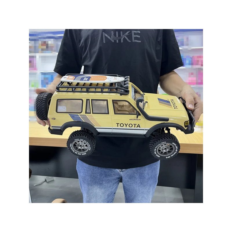 JXC C5826 RTR 1/12 2.4G 4WD RC-bil til TOYOTA Land Cruiser Sølv